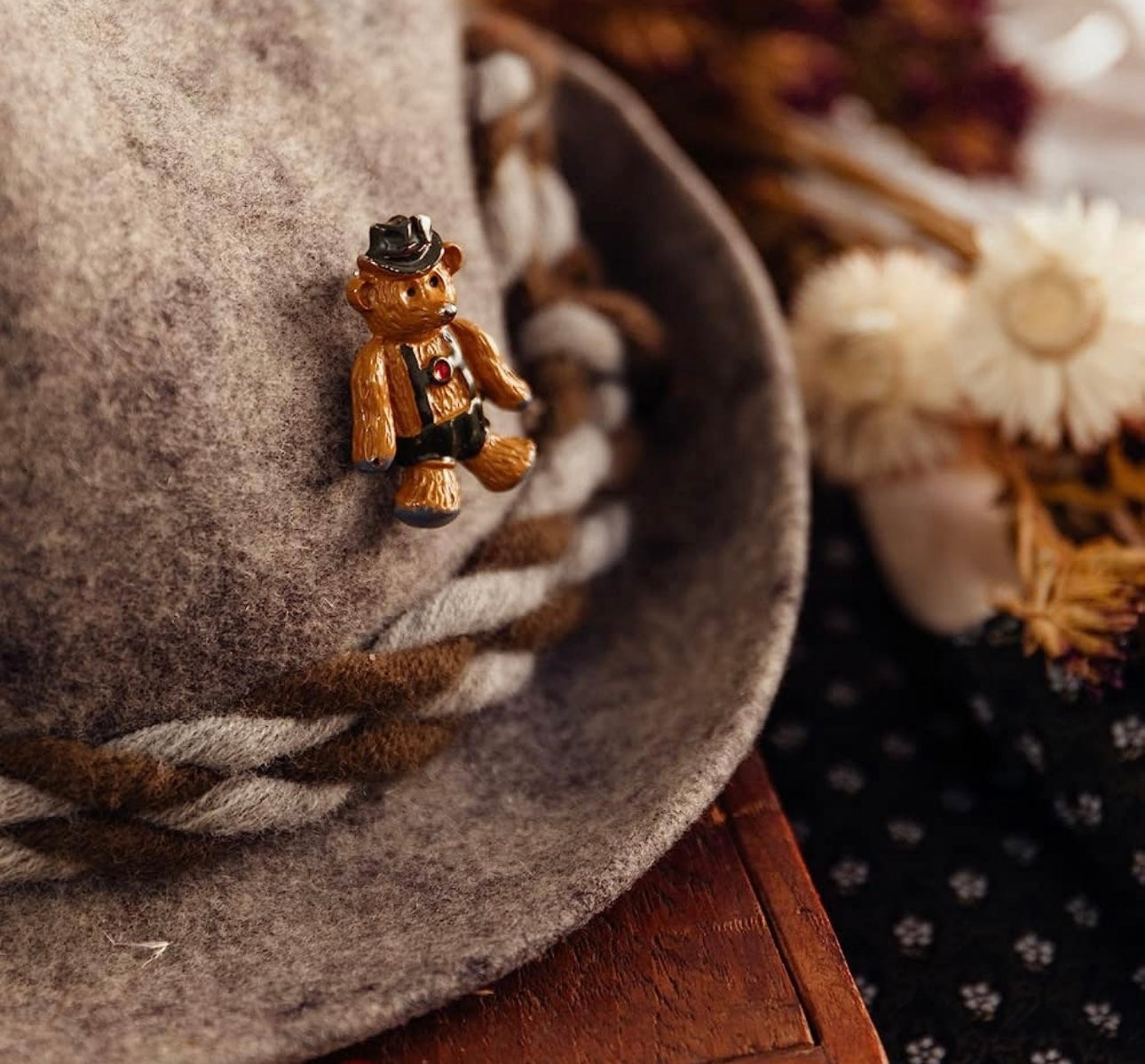 Anstecker Bayernbär – Waldgeflüster - Der Store